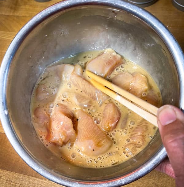 How to Velvet Chicken - Yu Can Cook How to Velvet Chicken Easy Asian ...