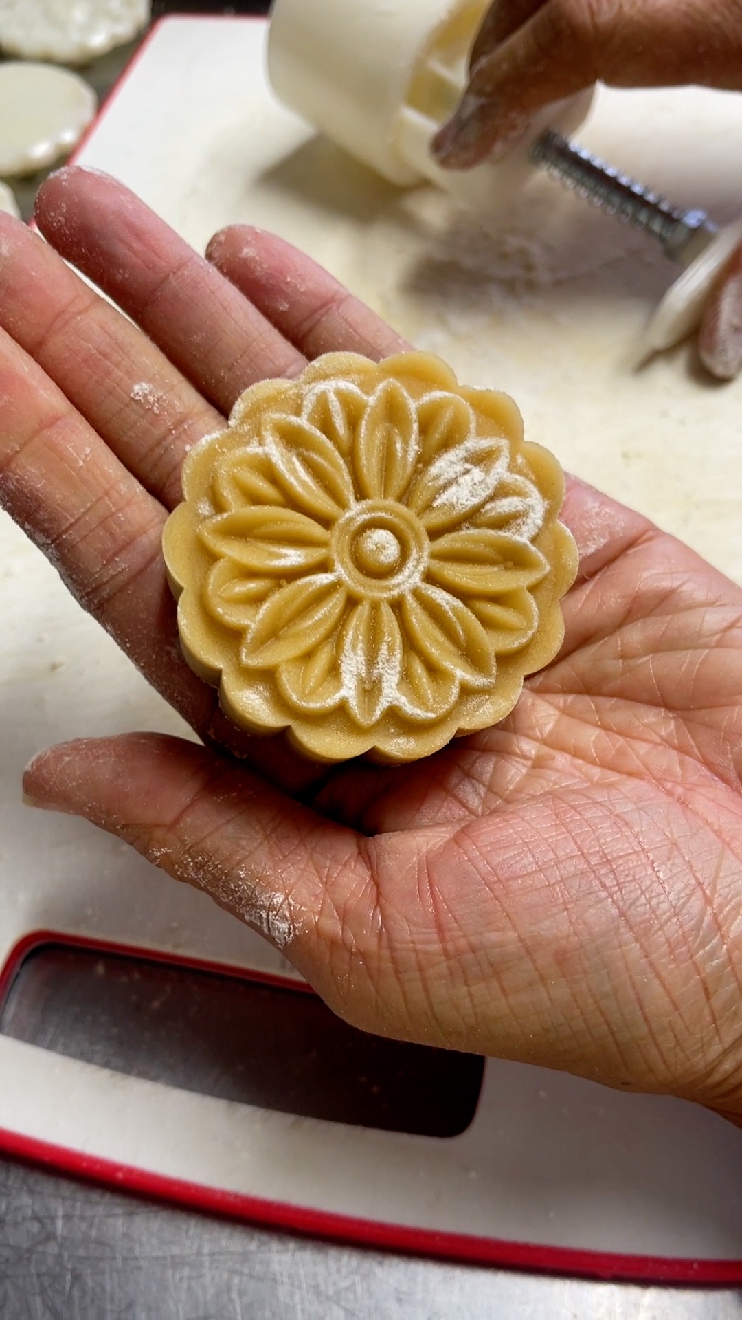 Honey Pistachio Mooncake Recipe: A Twist on Tradition - Yu Can Cook