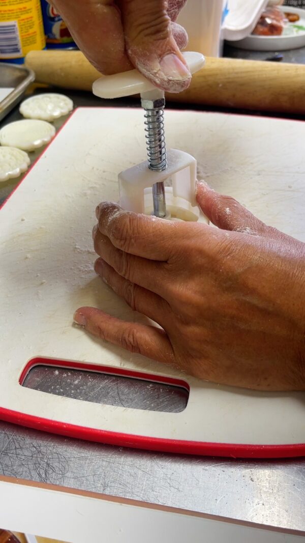 Honey Pistachio Mooncake Recipe: A Twist on Tradition - Yu Can Cook